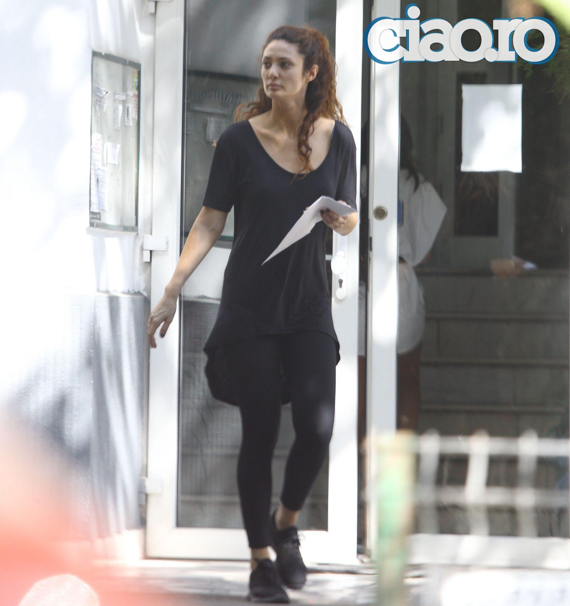 Claudia Pavel, mereu pe fuga pentru fiul ei! Cum arata artista fara make-up