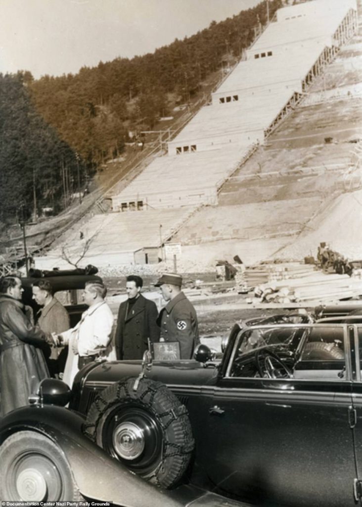 Stadionul colosal gandit de Hitler! Cum urma sa arate arena de 400.000 ...