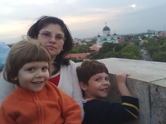 Cum arata mama lui Ionut Anghel la 5 ani dupa ce fiul ei a murit in ...