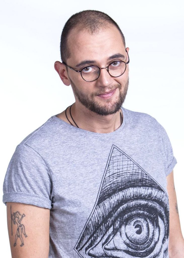 Mircea Badea il calca in picioare pe Oreste! "Un vierme in putrefactie!"