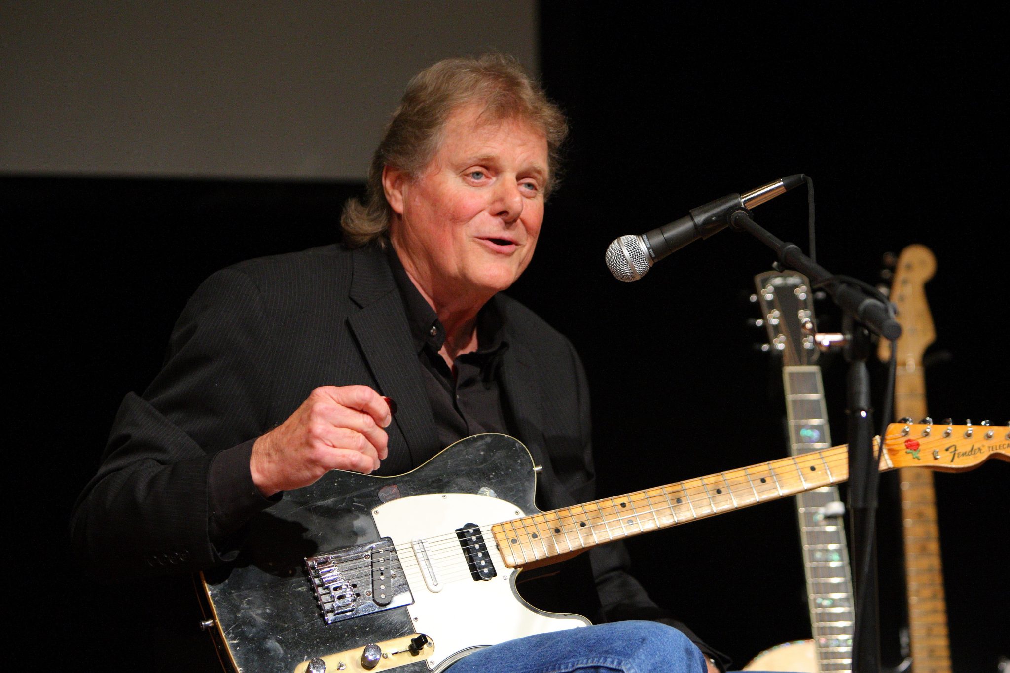 Reggie Young a murit. A fost renumitul chitarist al lui Elvis Presley ...