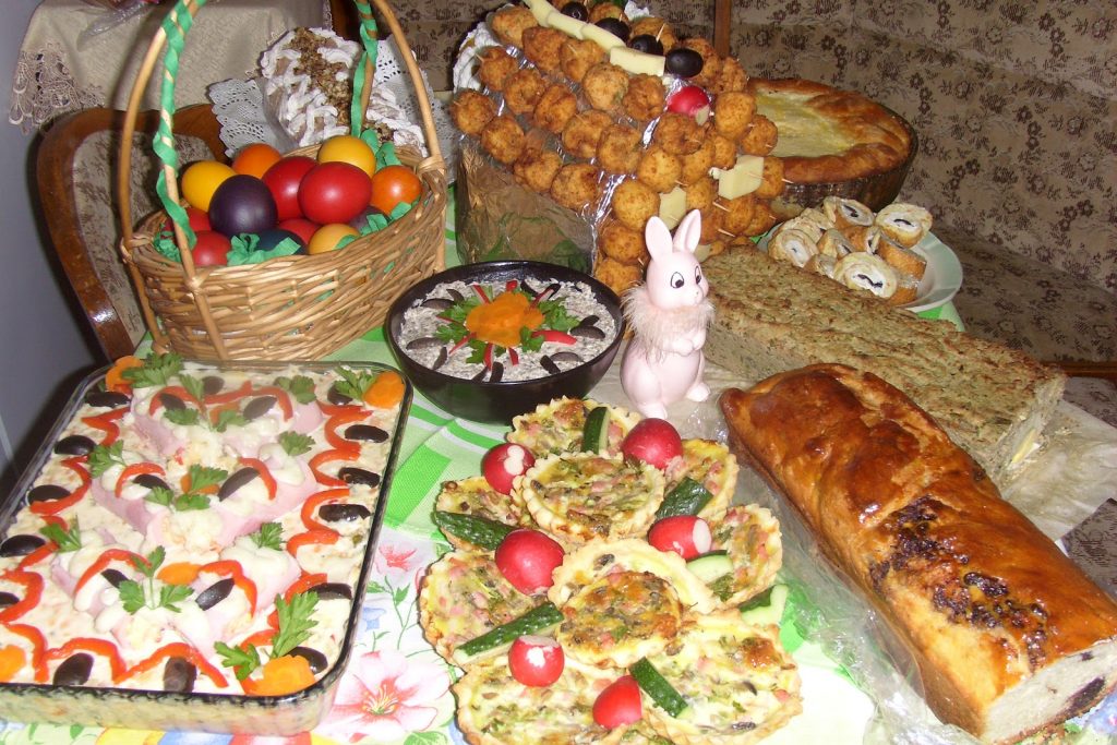 Aperitive pentru masa de Paste. Retete traditionale extrem de gustoase