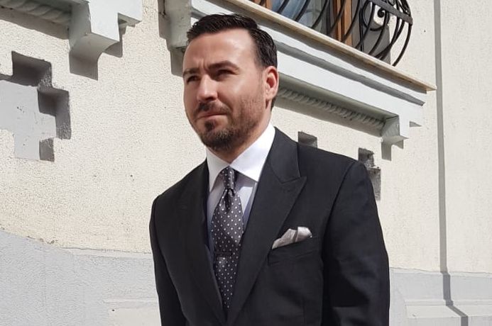 Adi Cristea, gol pusca pe internet! Imaginea pe care o vrea stearsa