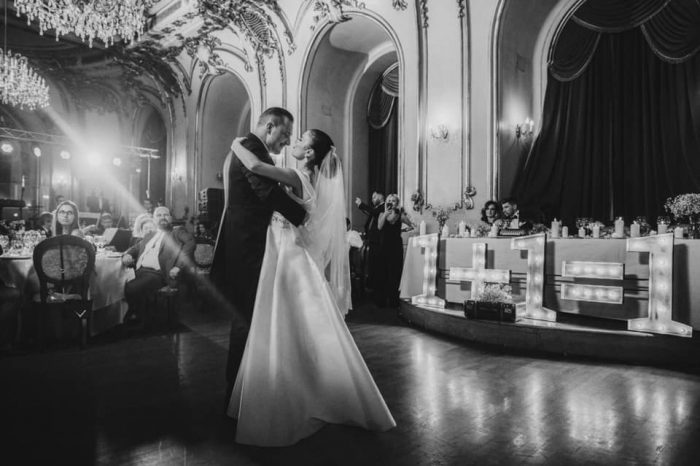 La doar 14 ani cucerea România cu piesa "Ochii tăi". Ana Maria ...