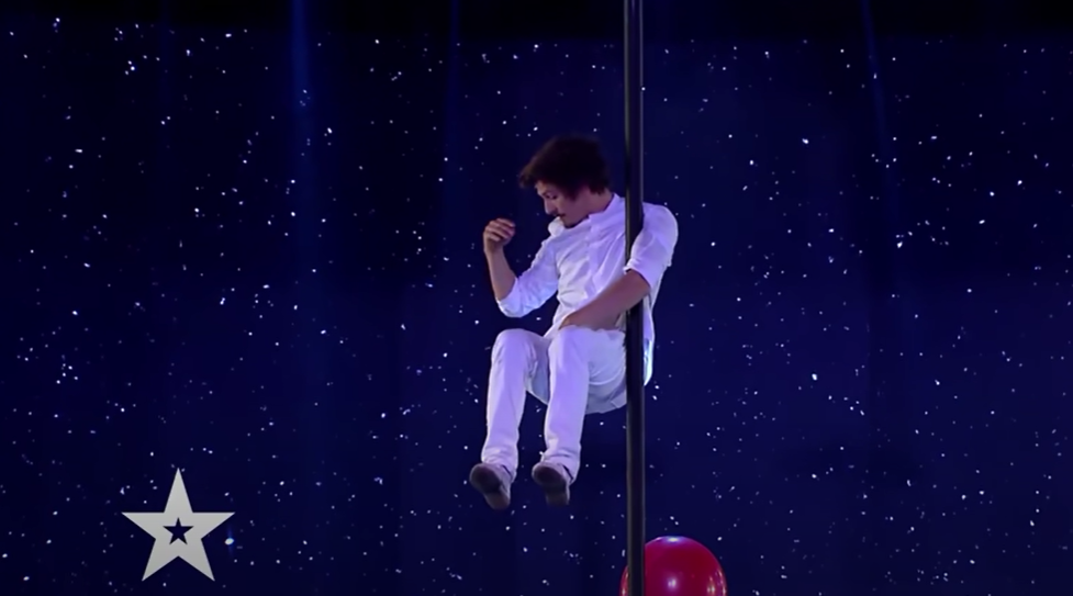 Cine este Remi Martin, cel de-al treilea concurent care a primit Golden ...