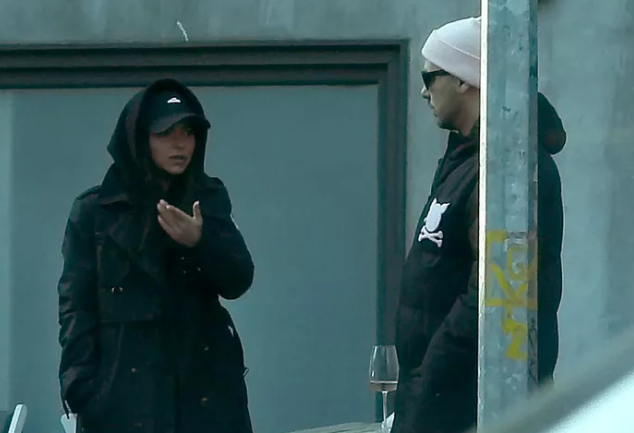 Inna și Deliric, gesturi suspecte în timpul unei ieșiri prin oraș