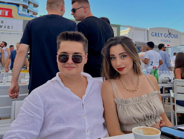 Selly, ”atacat” la mare, după o noapte în club: ”Dă-ne bani!”