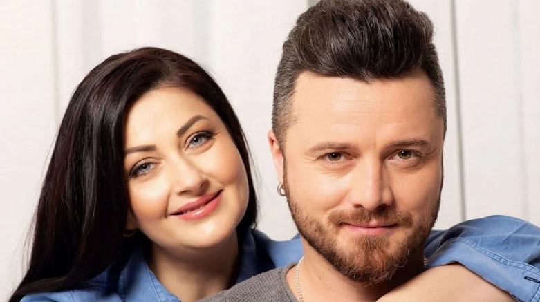 Tavi Clonda a dat cărțile pe față! Ce se întâmplă în căsnicia cu ...