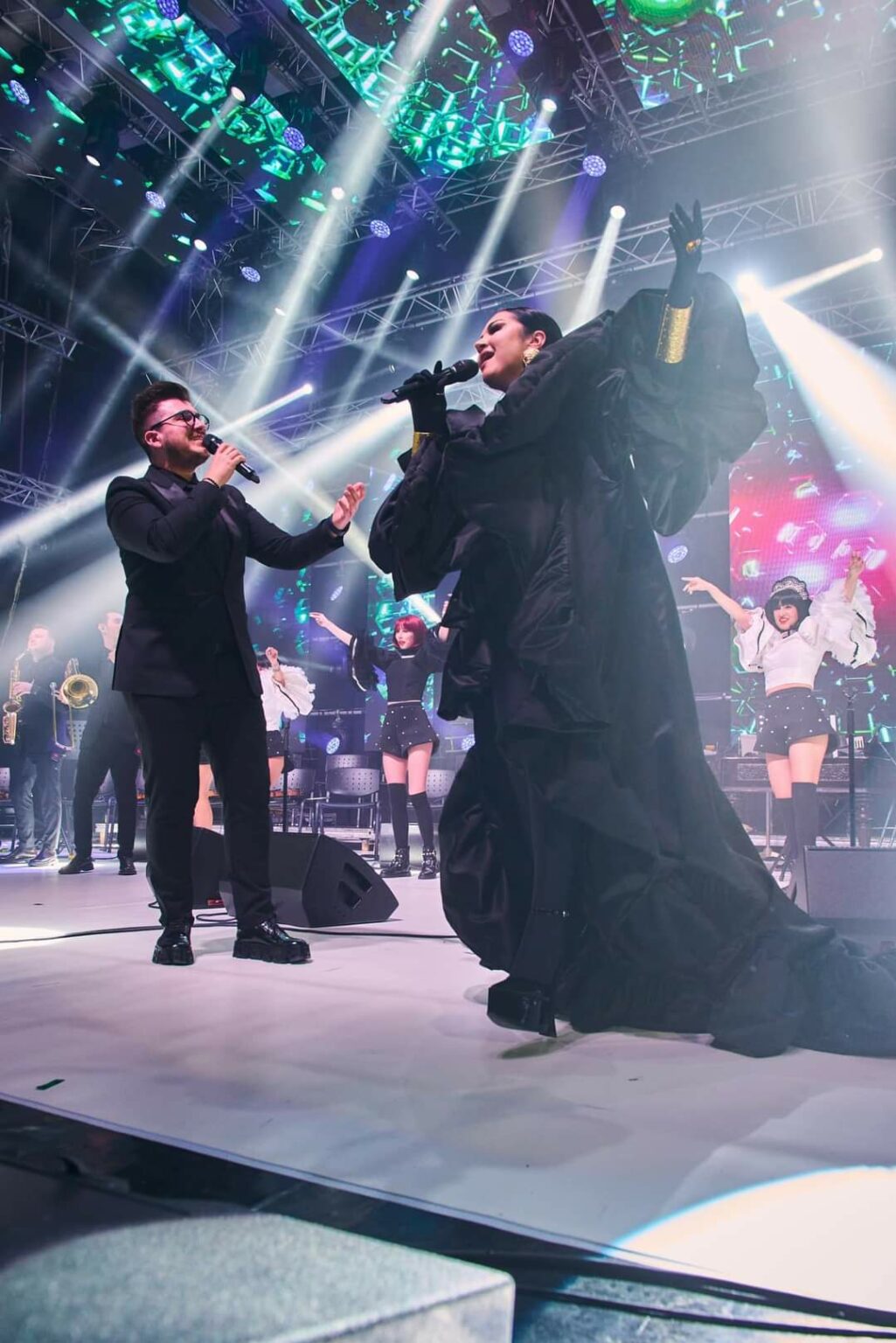 Prestige Orchestra lansează piesa mirilor anului 2023