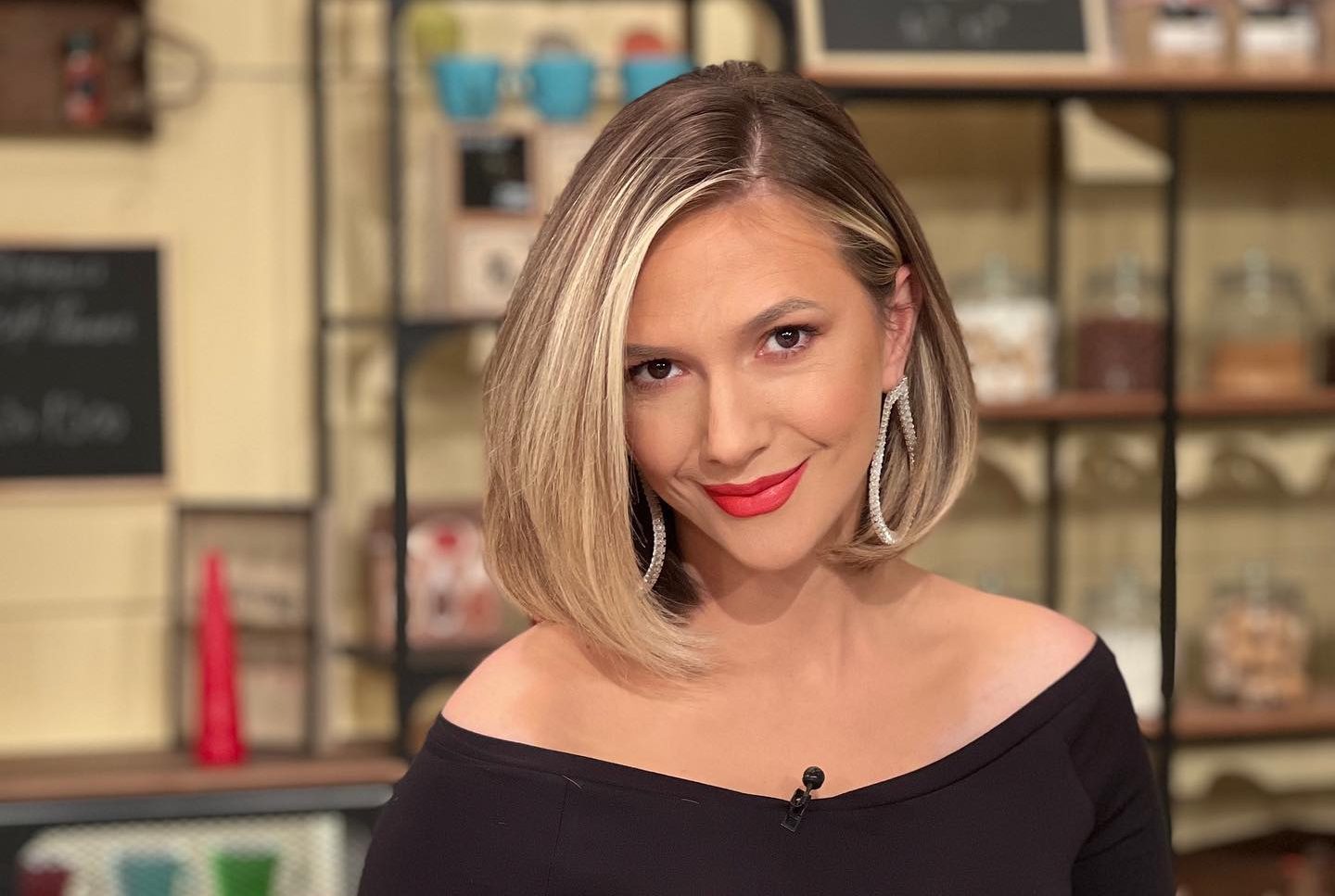 Adela Popescu a scăpat de kilogramele în plus într-un timp record. Ce dietă a urmat